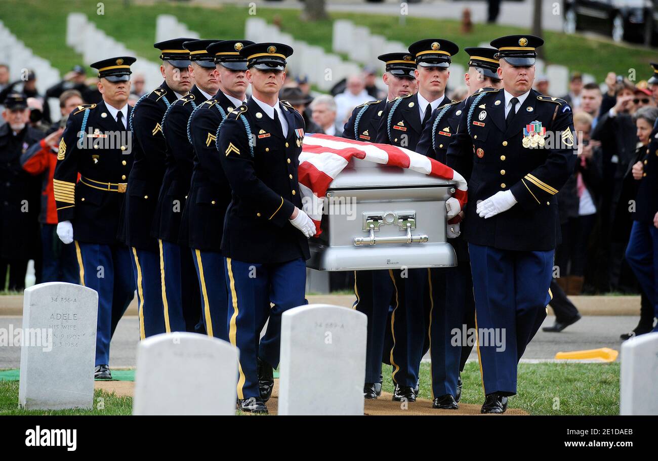 The casket of U.S. Army Corporal Frank Buckles arrives at the gravesite ...