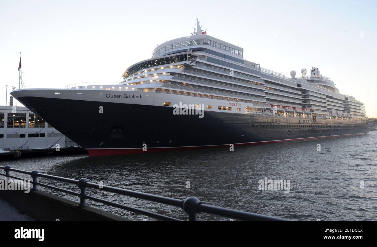 Queen Elizabeth Ship 2010