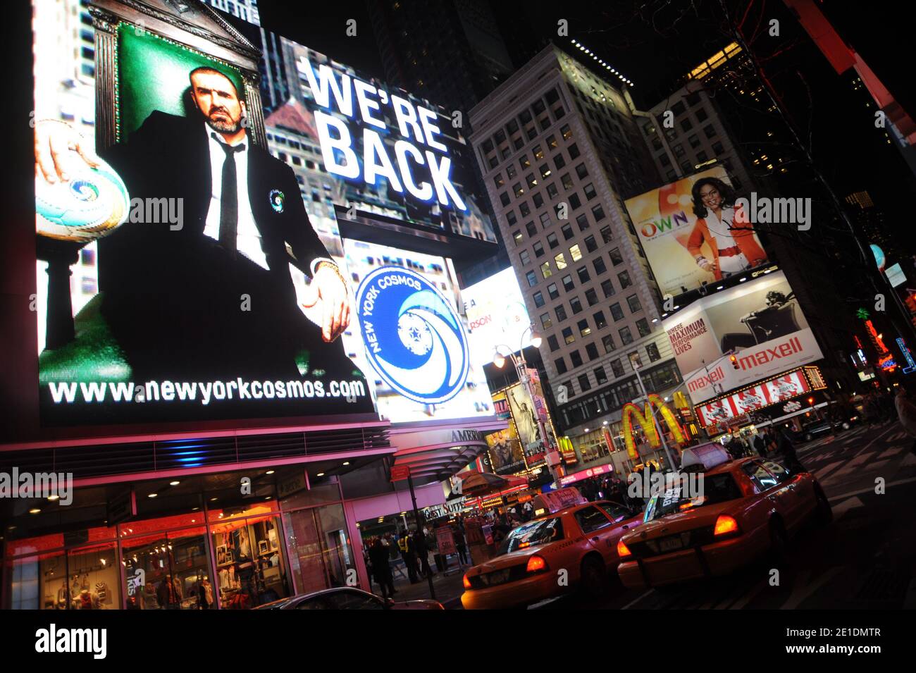 American eagle times square hi-res stock photography and images - Alamy