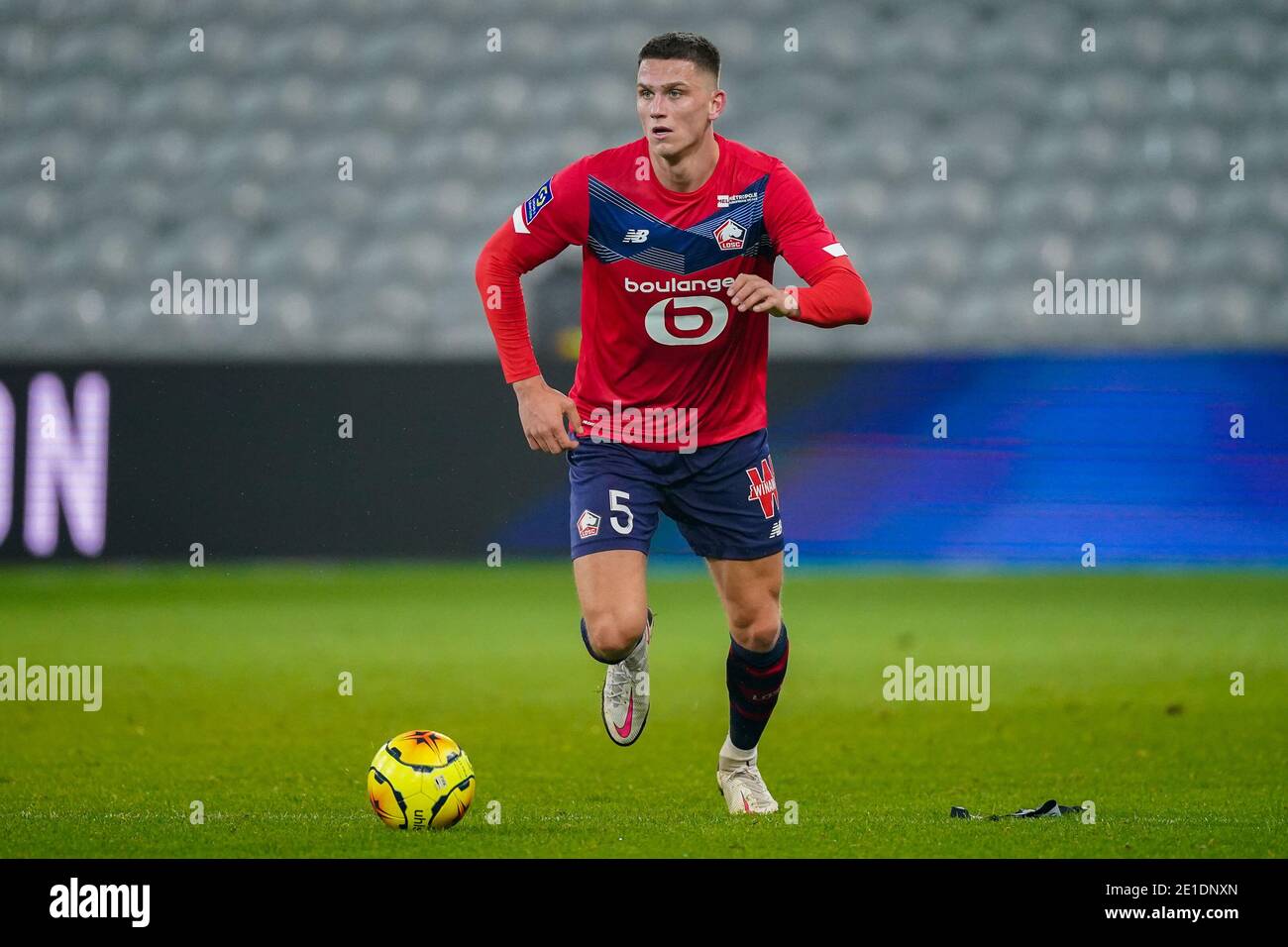 LILLE, FRANCE - JANUARY 6: Sven Botman of Lille OSC during the Ligue 1 ...