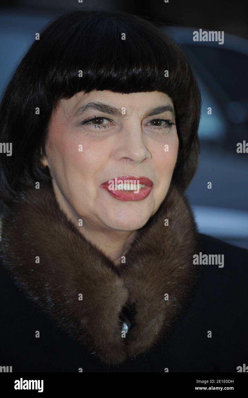 Singer french mireille mathieu hi-res stock photography and images - Alamy