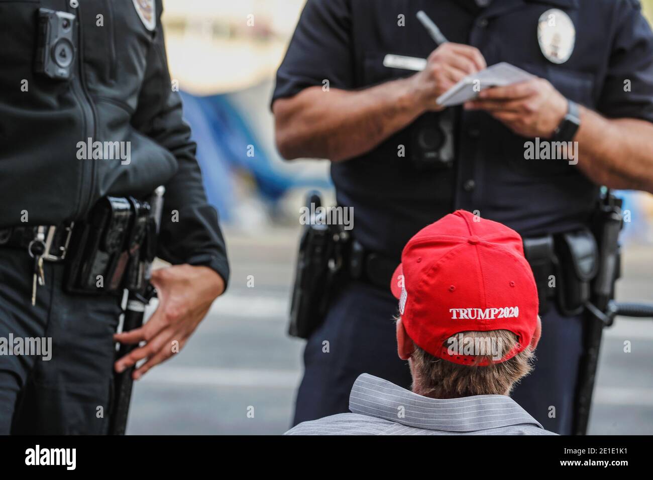 Trump wearing maga hat hi-res stock photography and images - Alamy