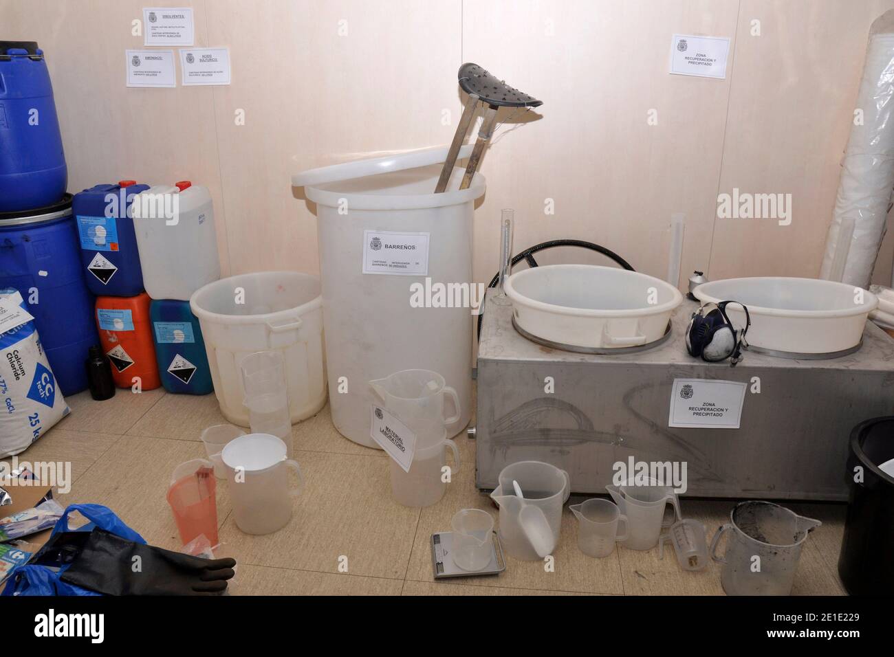 Spanish police dismantled the largest cocaine laboratory in Europe ...