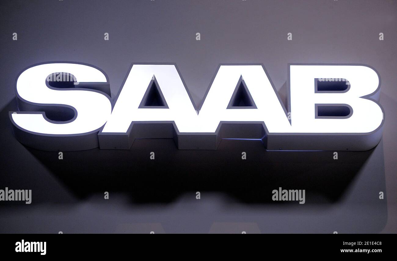 Saab logo hi-res stock photography and images - Alamy