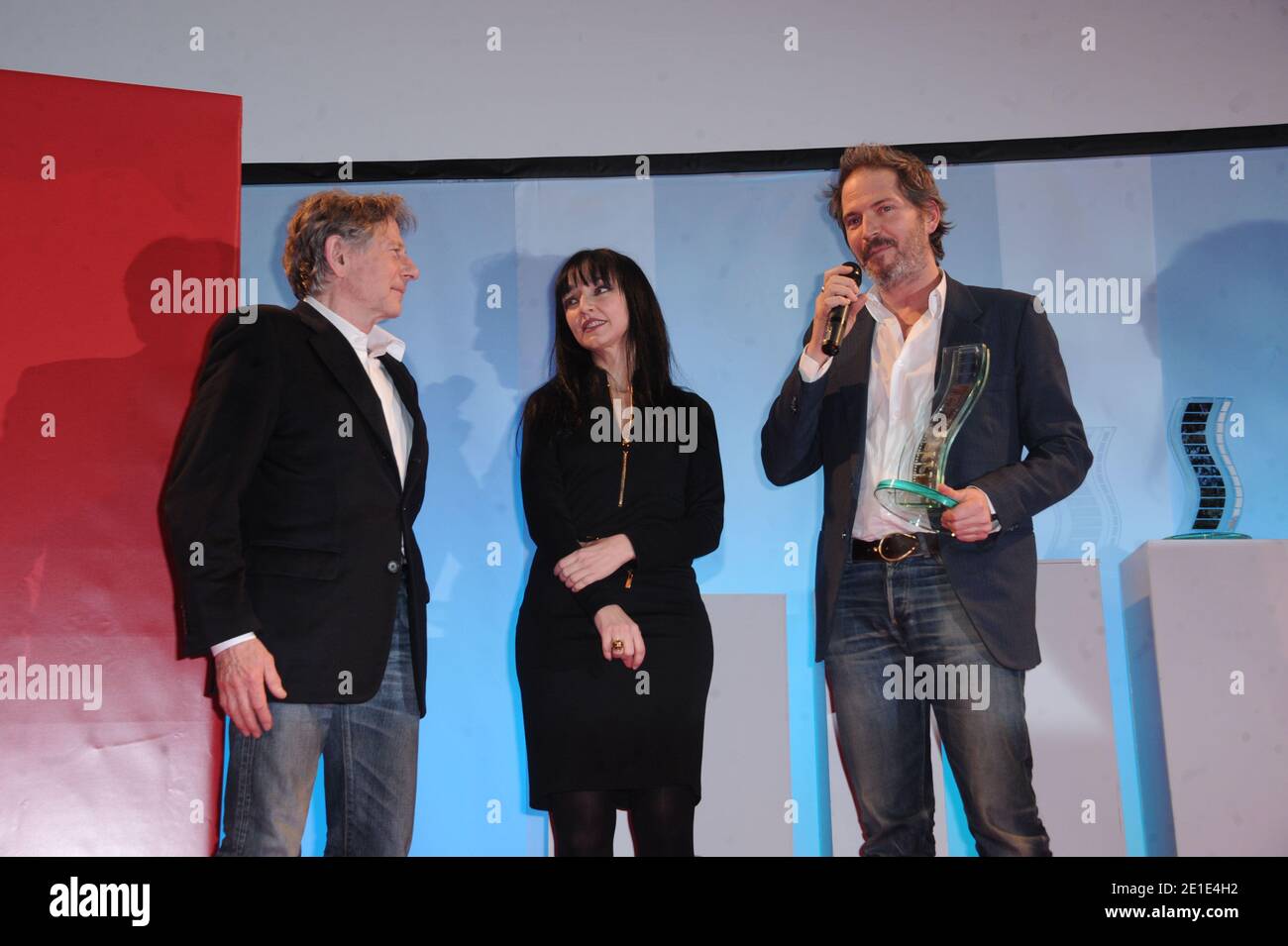 Christopher thompson and maria de hi-res stock photography and images ...