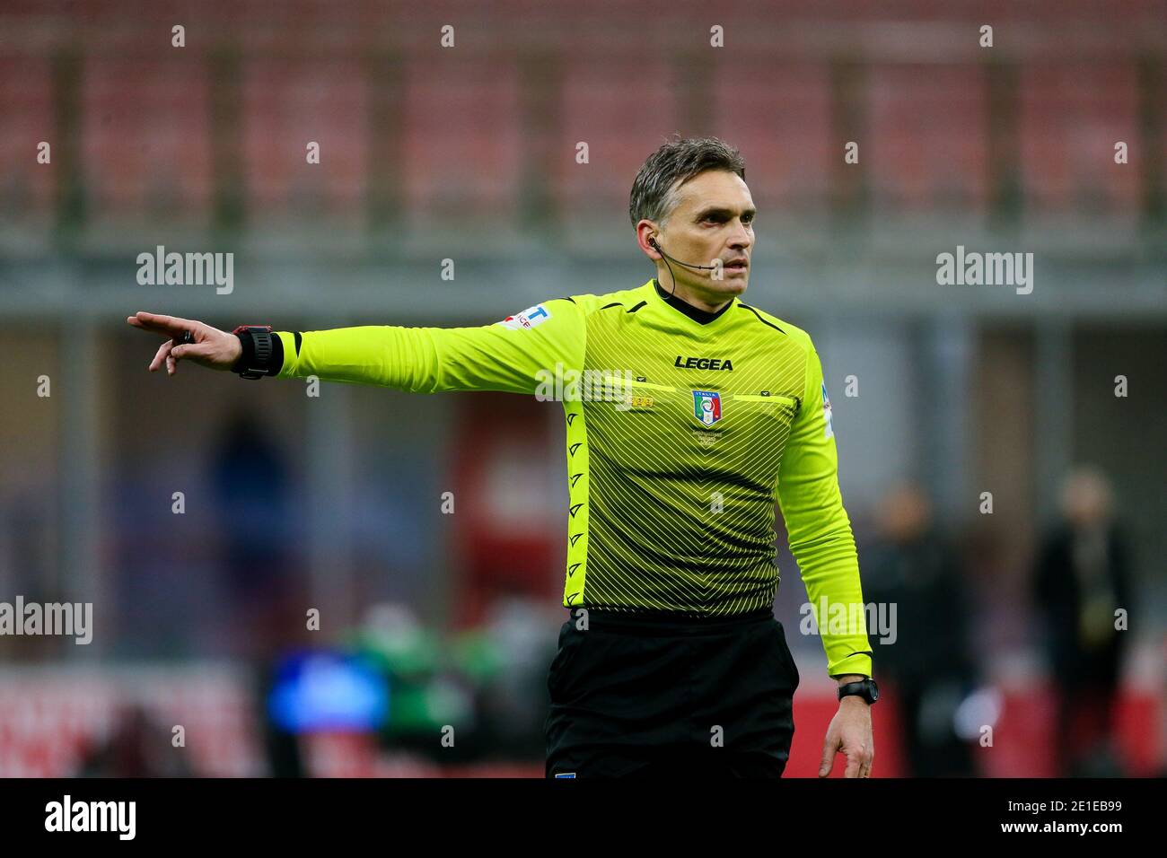 The referee irrati hi-res stock photography and images - Alamy