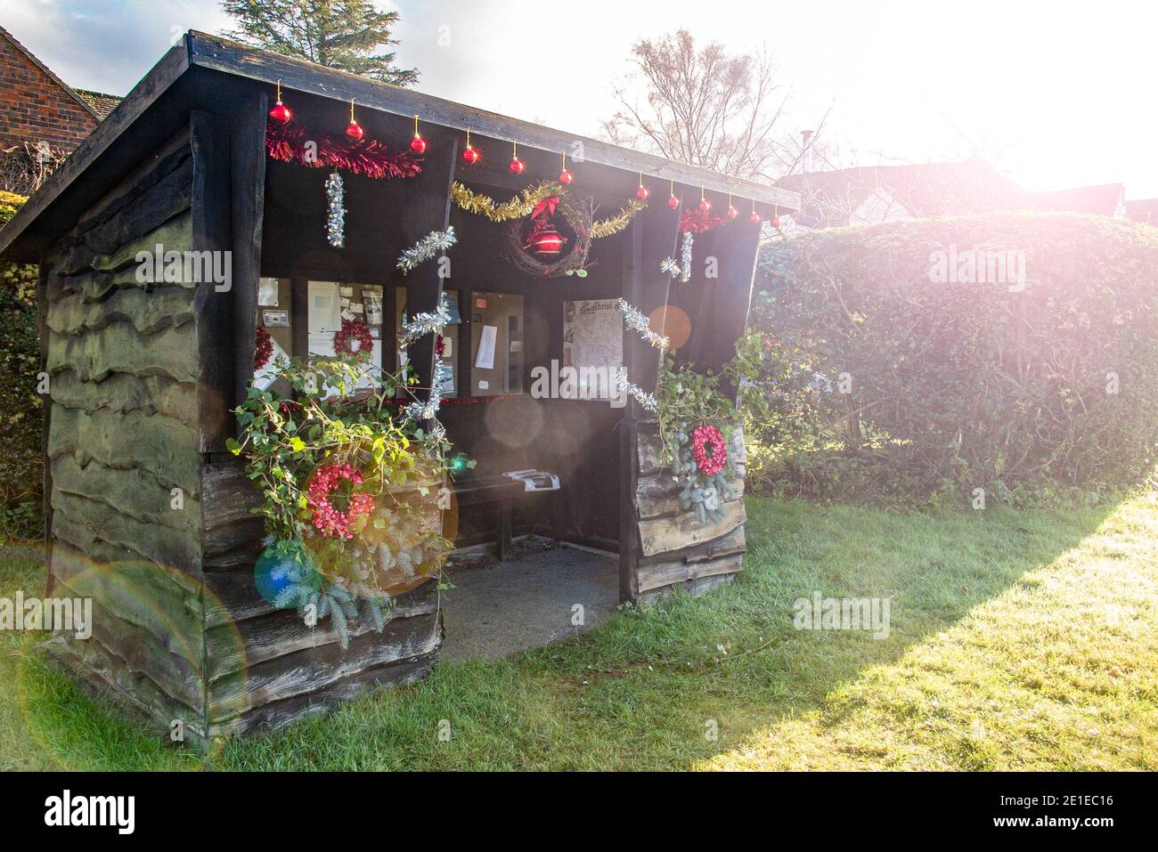 Bus stop shed hi-res stock photography and images - Alamy