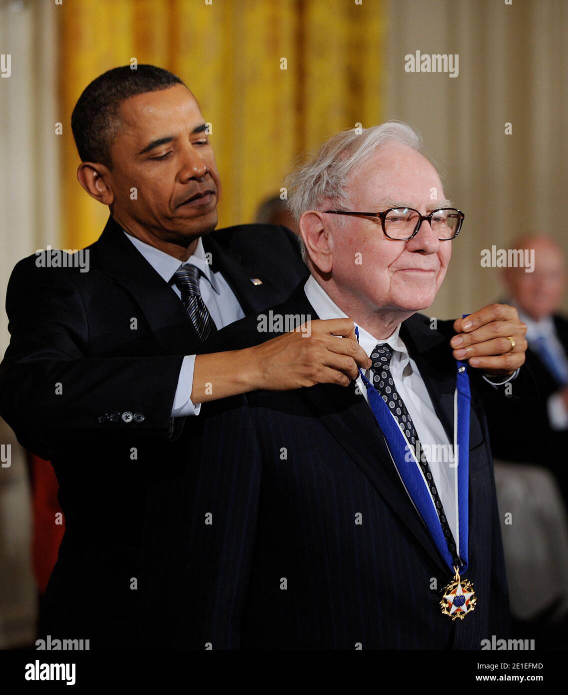 US President Barack Obama honors Warren Edward Buffett the 2010 Medal ...
