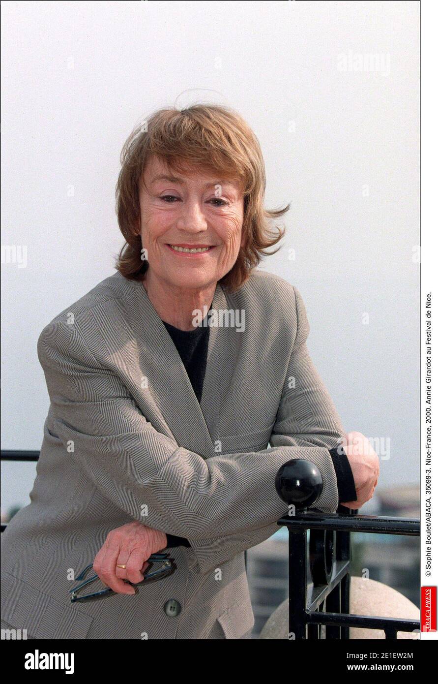 © Sophie Boulet/ABACA. 35099-3. Nice-France, 2000. Annie Girardot au ...