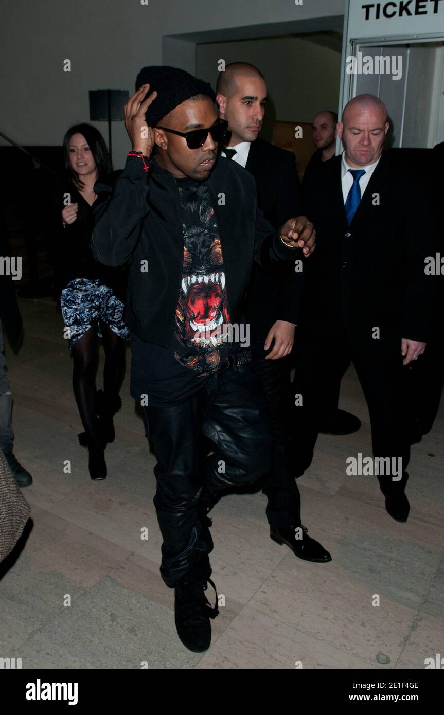 Kanye West arriving for the Givenchy Fall-Winter 2011/2012 Ready-to ...