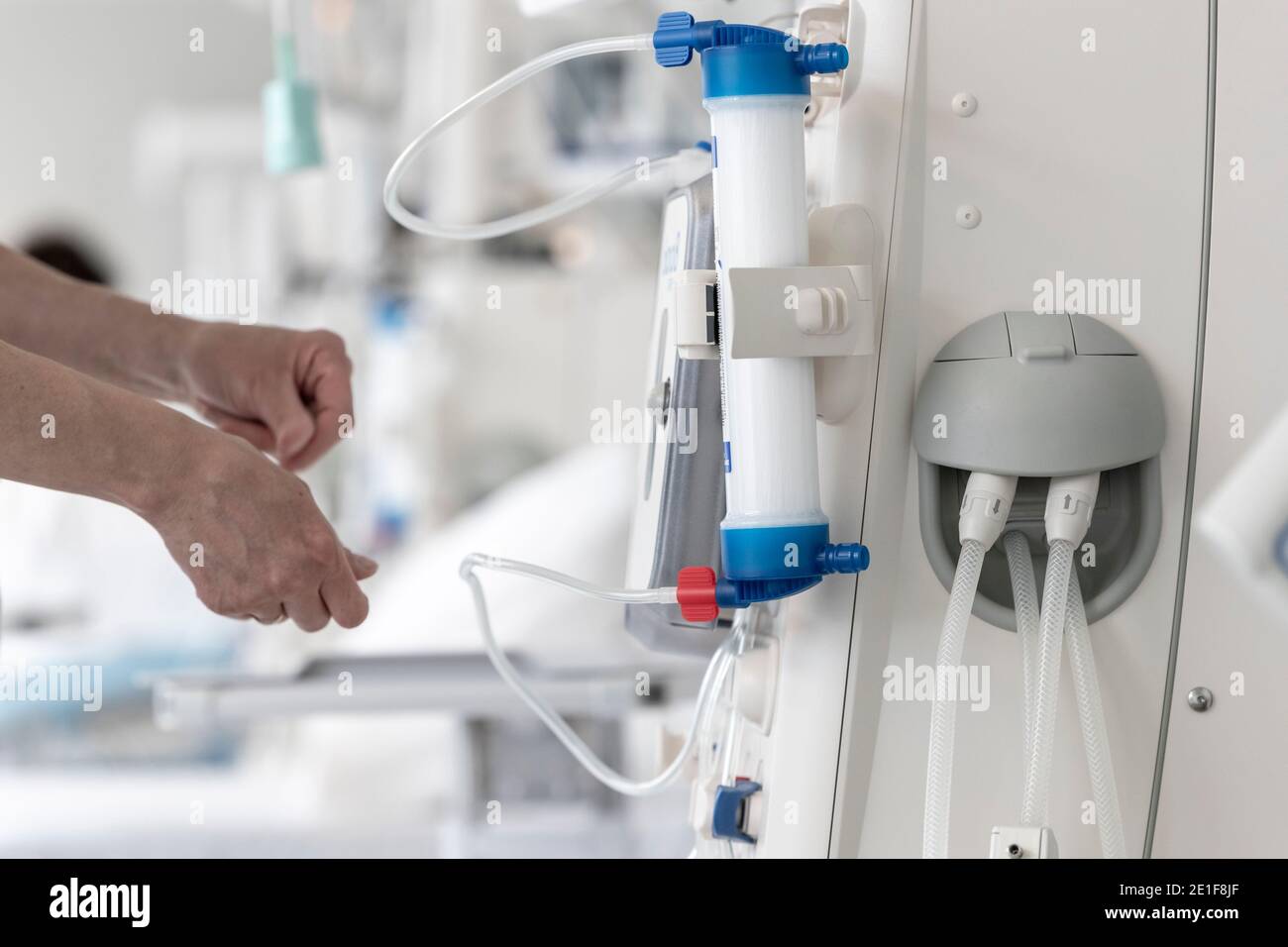 Hemodialysis hi-res stock photography and images - Alamy