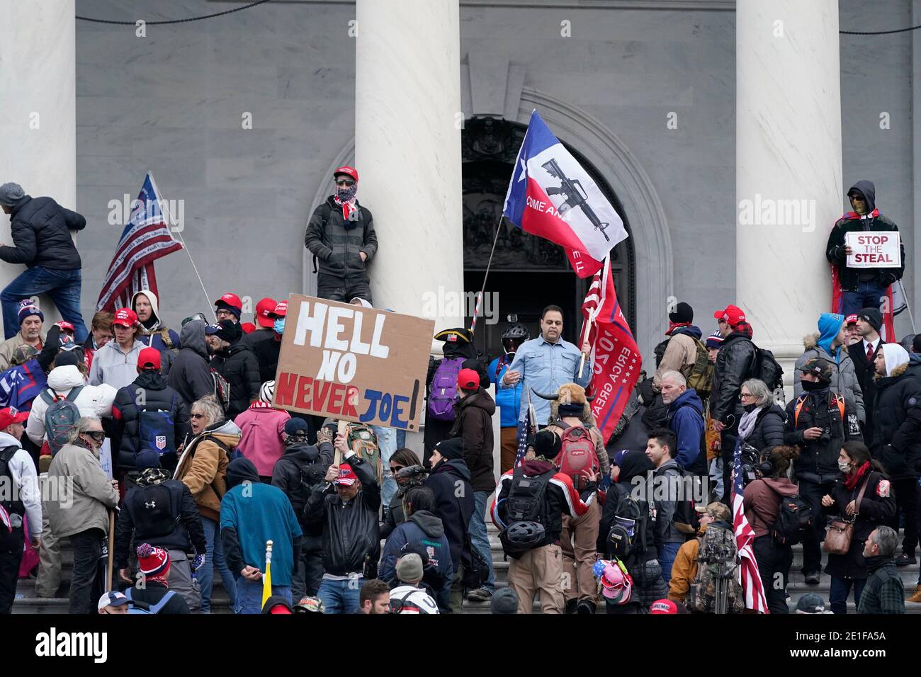 Washington, United States. 06th Jan, 2021. Protestors storm the Capitol ...