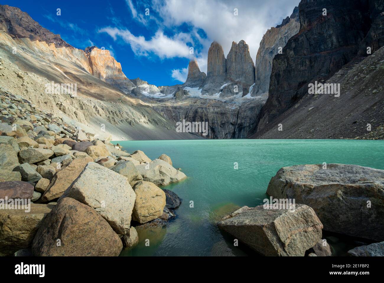 Las Torres viewpoint, Torres del Paine National Park, Patagonia, Chile ...