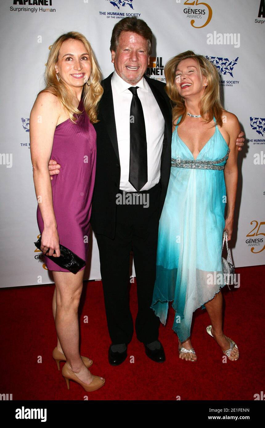 Ryan O'Neal arriving for the '25th Anniversary Genesis Awards' held at ...