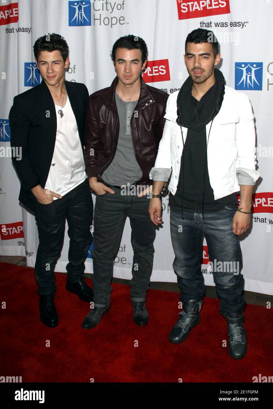 Jonas Brothers, Nick Jonas, Kevin Jonas and Joe Jonas arriving for ...