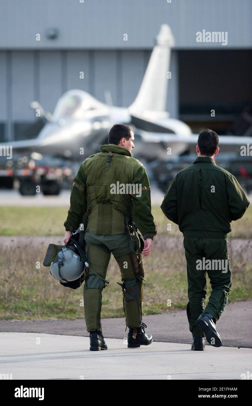 French air force personnel pictured at Saint-Dizier military base ...