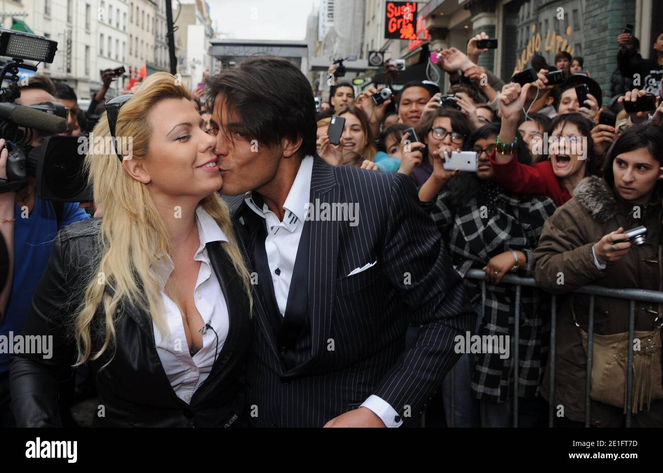 Tele crochet hi-res stock photography and images - Alamy