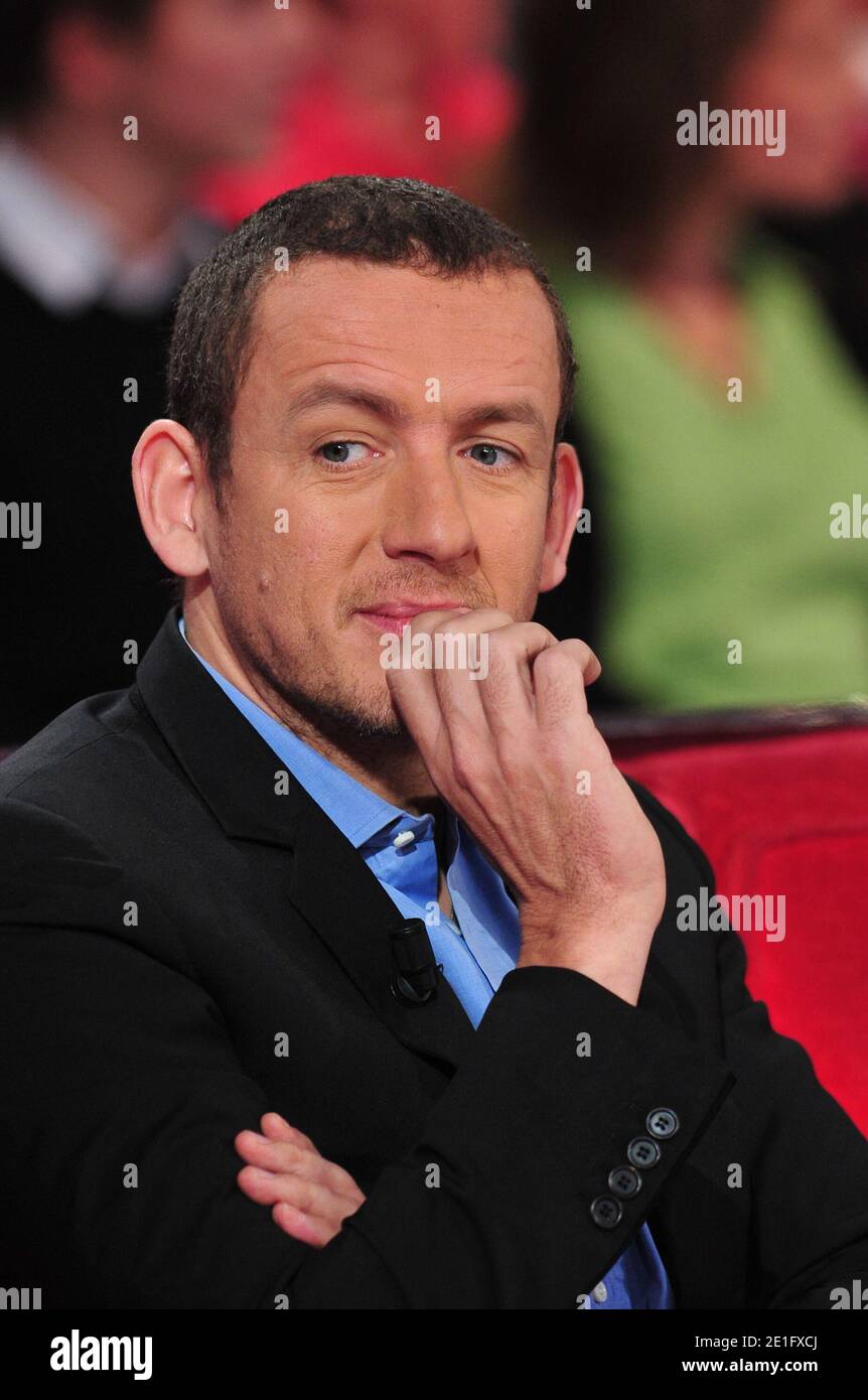 Dany Boon lors de l'enregistrement de l'emission Vivement Dimanche a ...