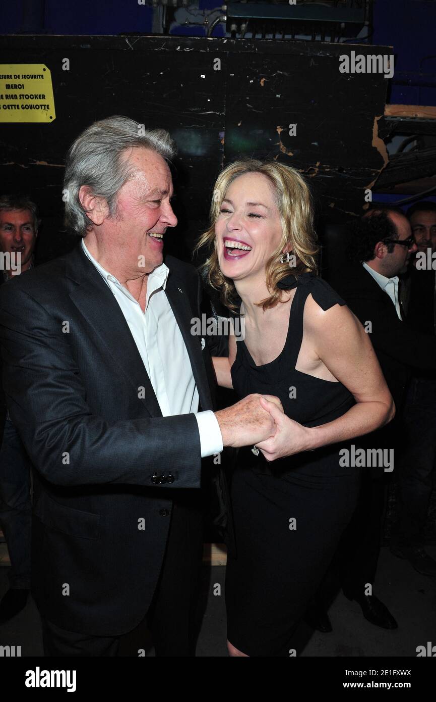 Alain Delon, Sharon Stone lors de l'enregistrement de l'emission Champs ...