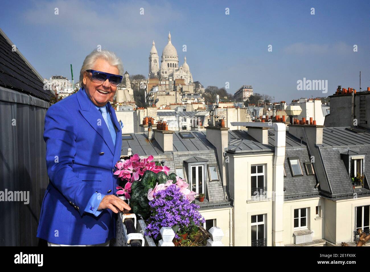 EXCLUSIF MICHOU,PROPRIETAIRE DU CELEBRE CABARET DU MEME NOM A PARIS ...