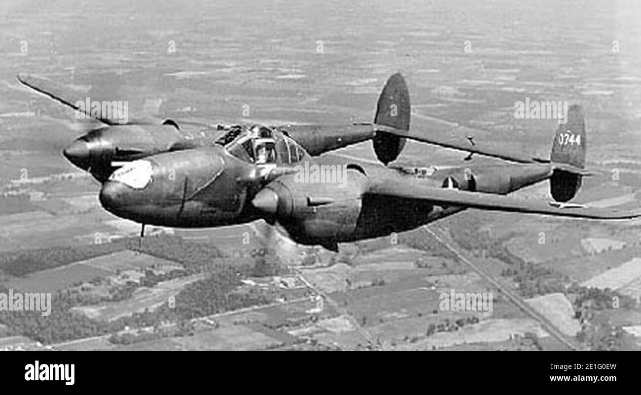 Lockheed P-38 in flight 061018 Stock Photo - Alamy