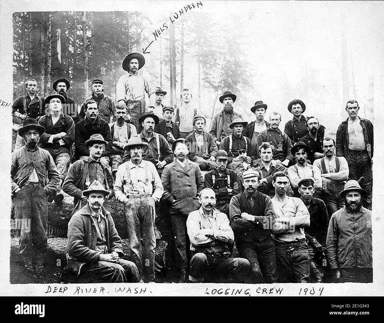 Logging crew hi-res stock photography and images - Alamy