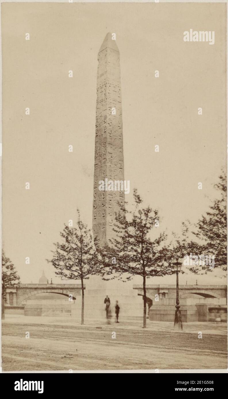 London. Waterloo bridge and Cleopatra's Needle Stock Photo - Alamy