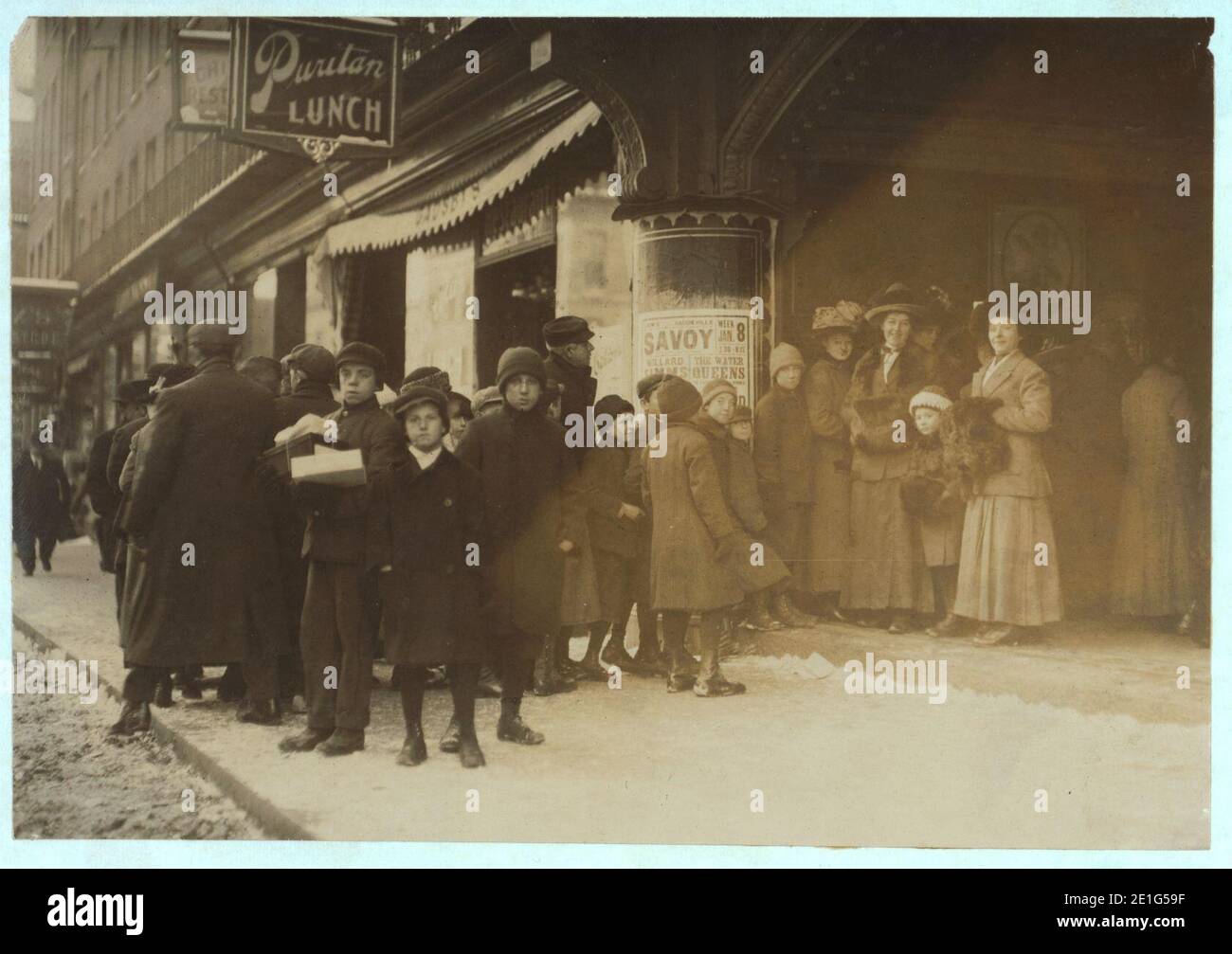 Vaudeville show hi-res stock photography and images - Alamy