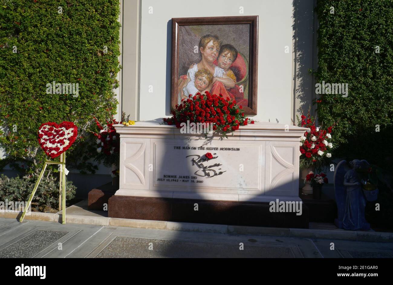 Ronnie James Dio Grave
