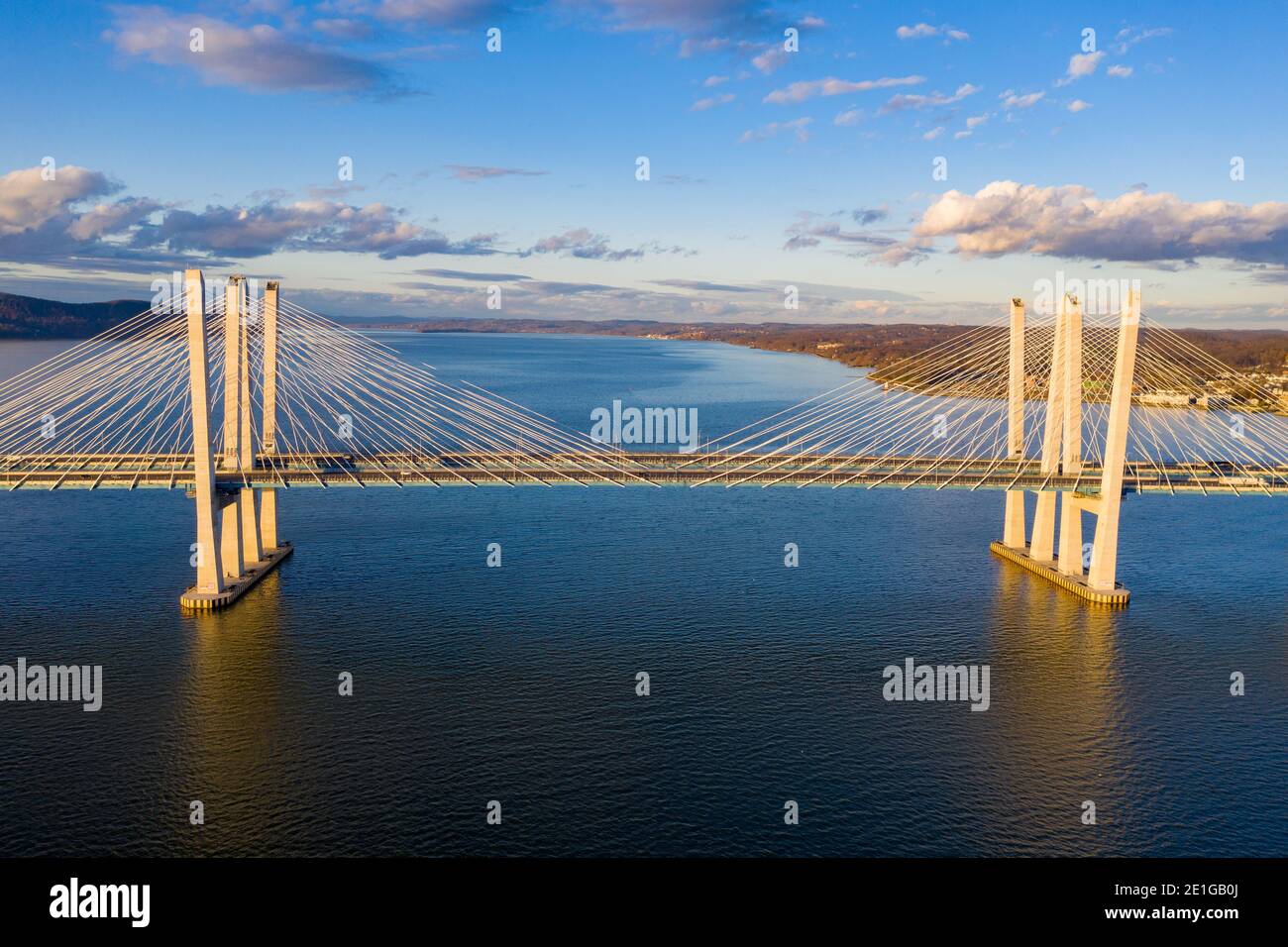The New Tappan Zee Bridge (The Governor M. Cuomo) spanning the Hudson ...