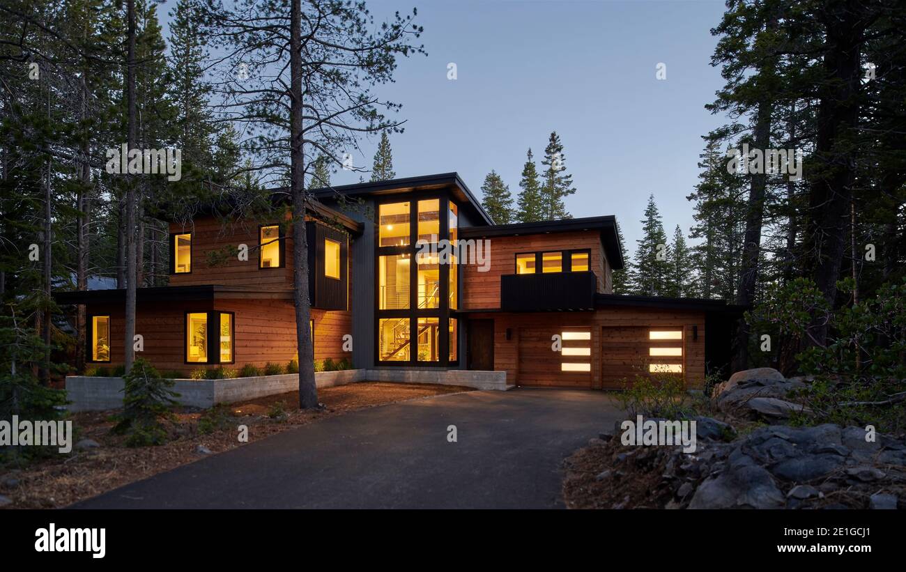 Exterior view of the Tahoe-Donner Residence in Truckee, California, USA ...