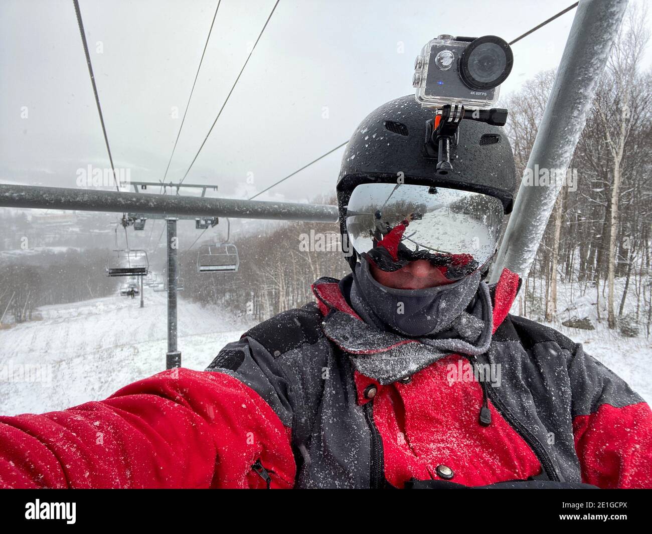 Skier wearing action camera hi-res stock photography and images - Alamy