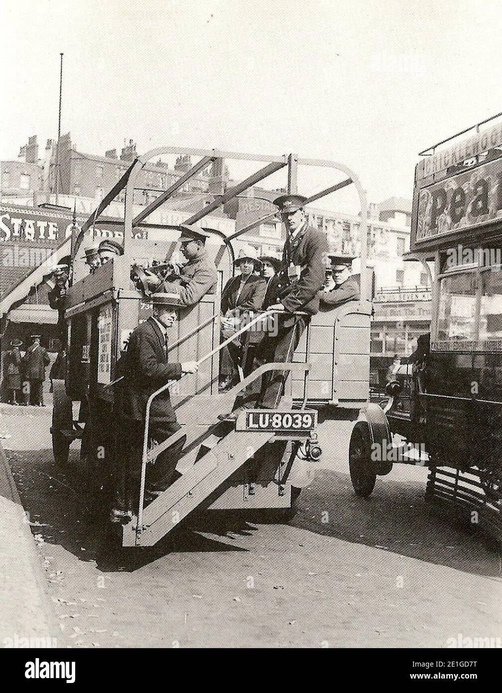Lorry bus hi-res stock photography and images - Alamy