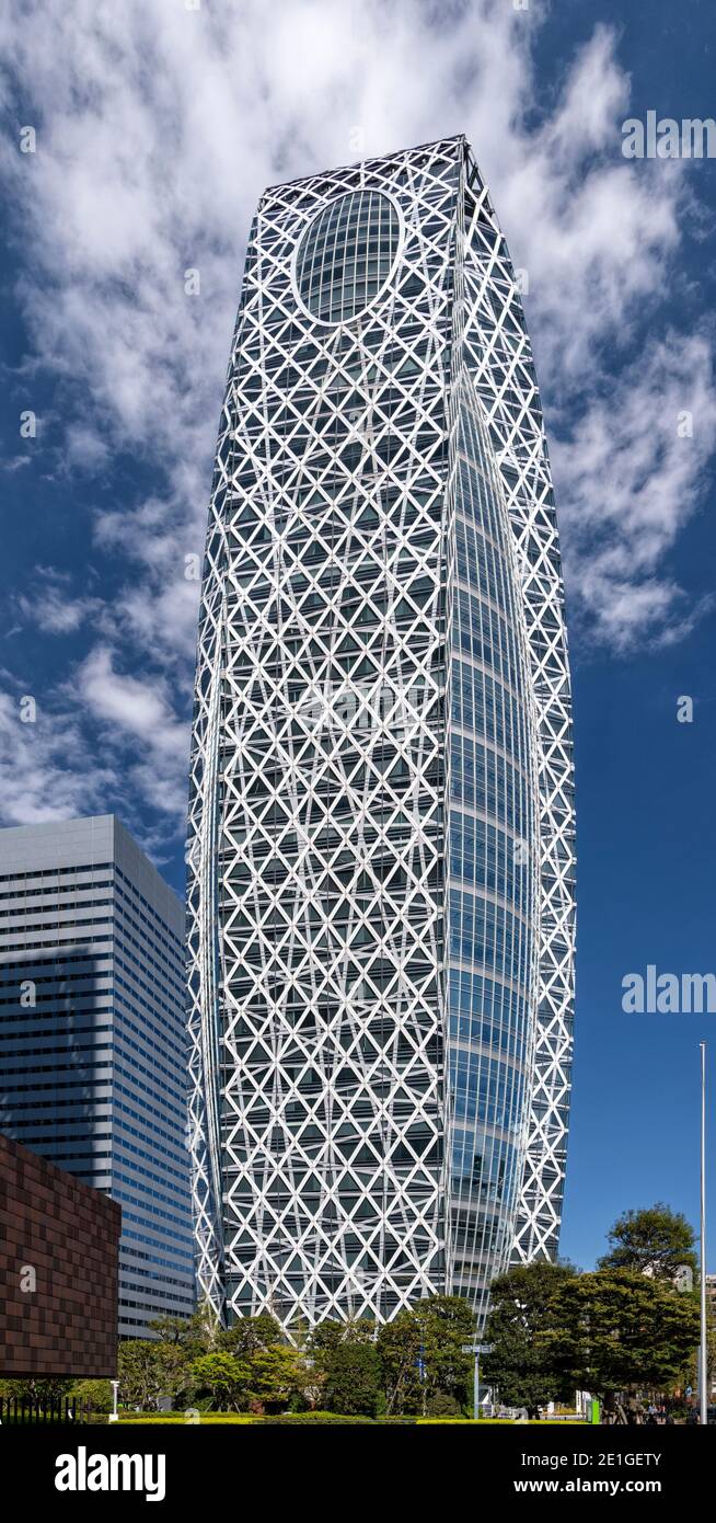 Exterior view of the Mode Gakuen Cocoon Tower in Tokyo, Japan Stock ...