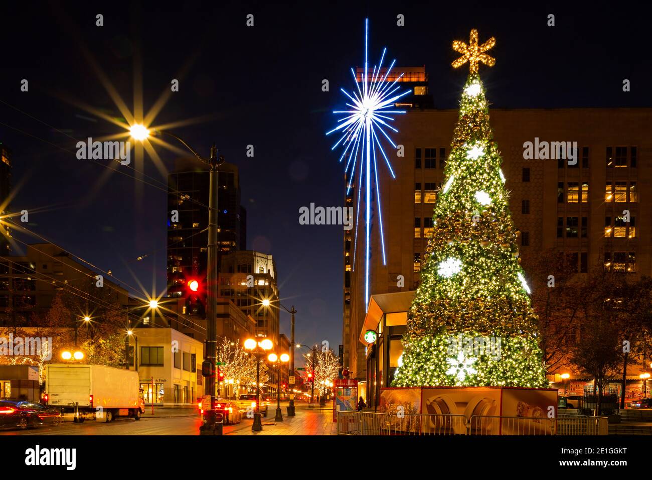 Westlake center tree hi-res stock photography and images - Alamy