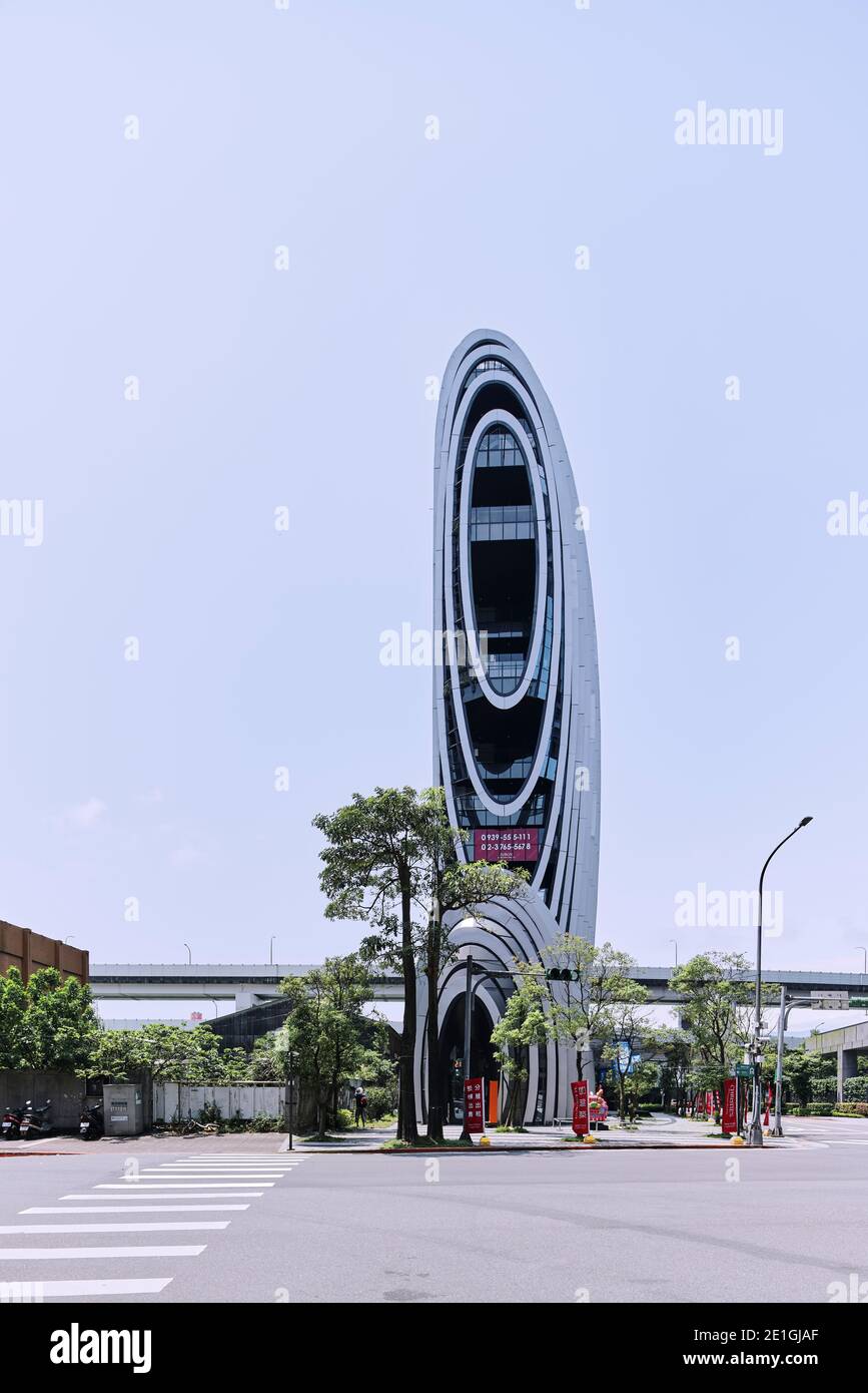 Exterior view of Le Architecture in Taipei, Taiwan, a sustainable, egg ...