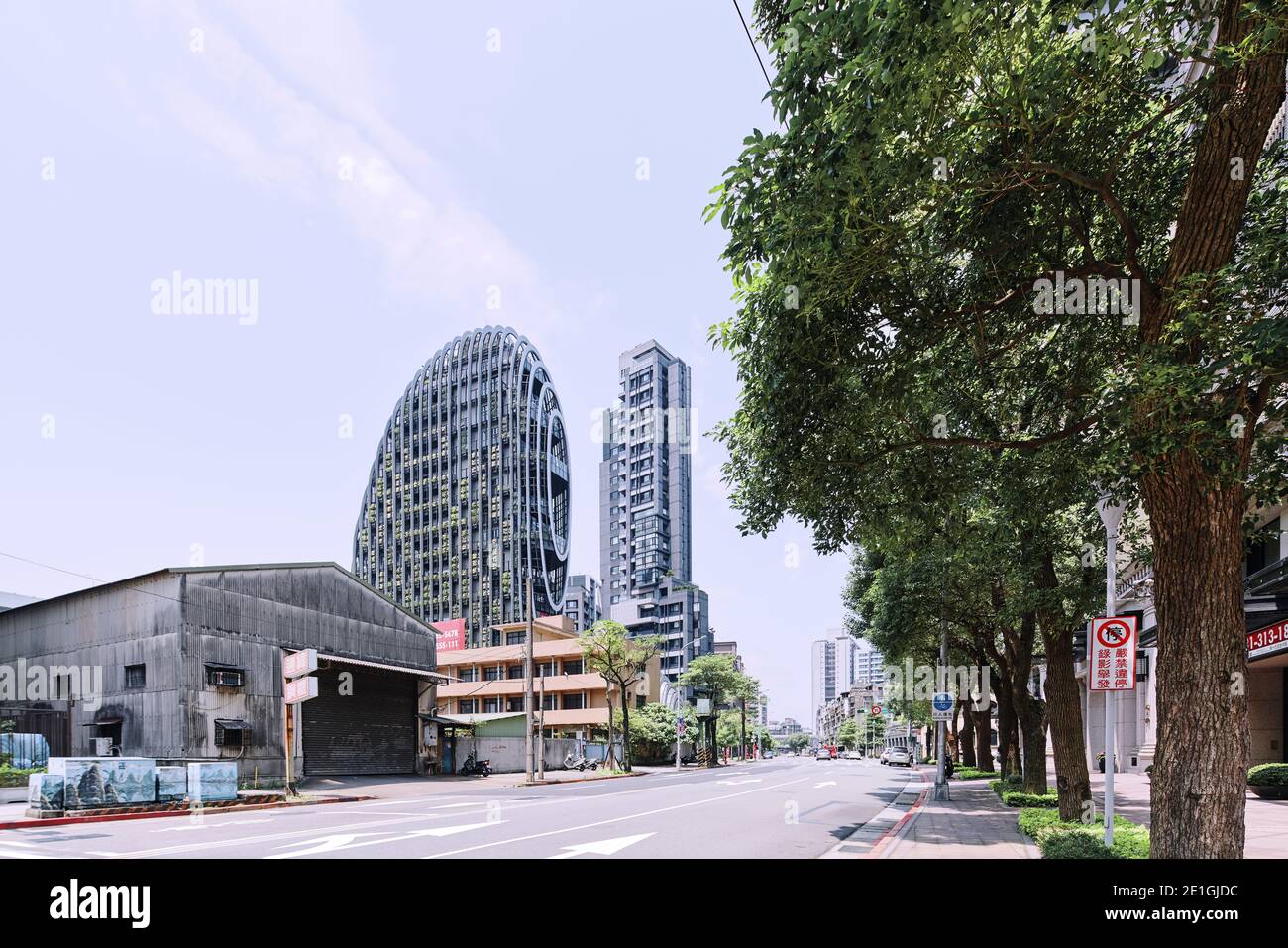 Exterior view of Le Architecture in Taipei, Taiwan, a sustainable, egg ...