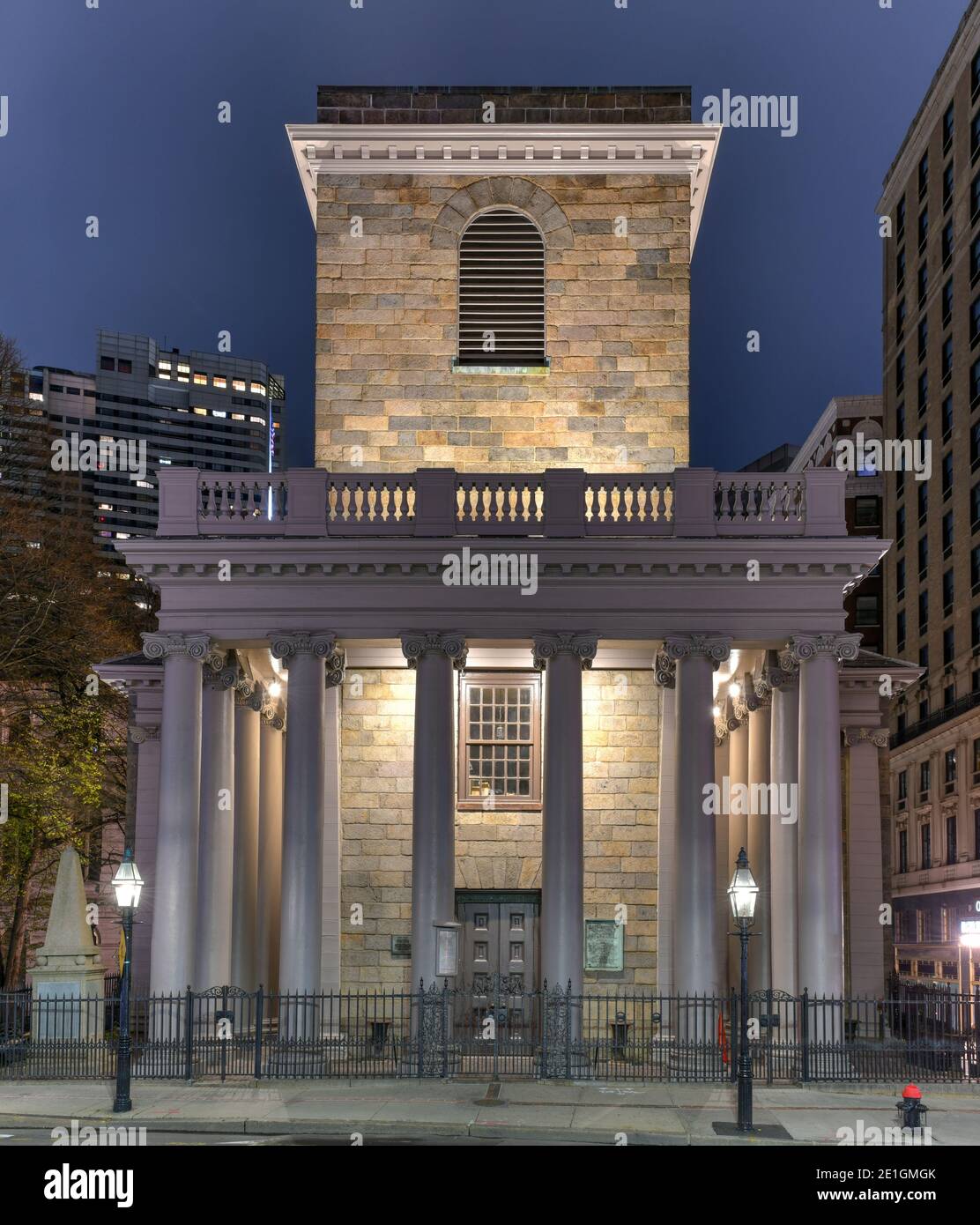 Altar catholic church boston hi-res stock photography and images - Alamy