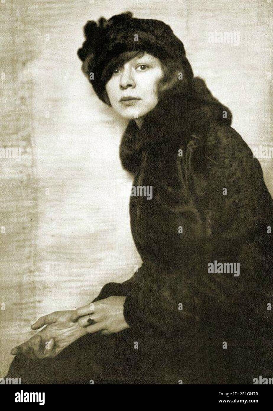 Lotte Pritzel by Hanns Holdt, 1916 Stock Photo - Alamy