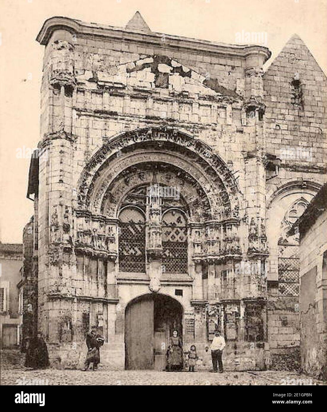 Loudun Eglise saint Pierre cropped Stock Photo - Alamy
