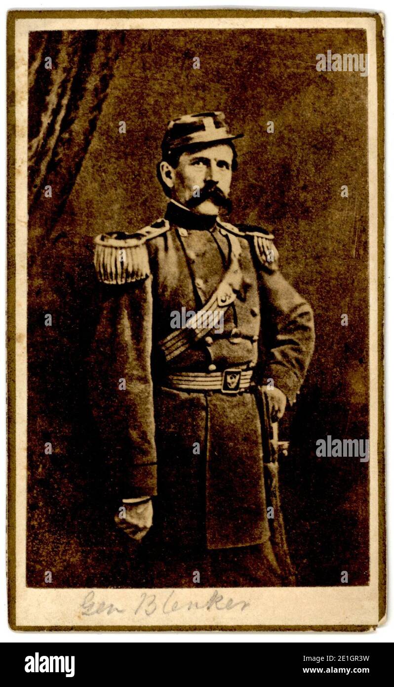 Blenker hi-res stock photography and images - Alamy