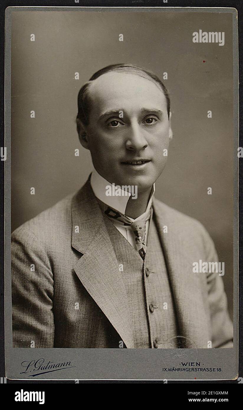 Louis Treumann, 1908, by Ludwig Gutmann, Wien Stock Photo - Alamy
