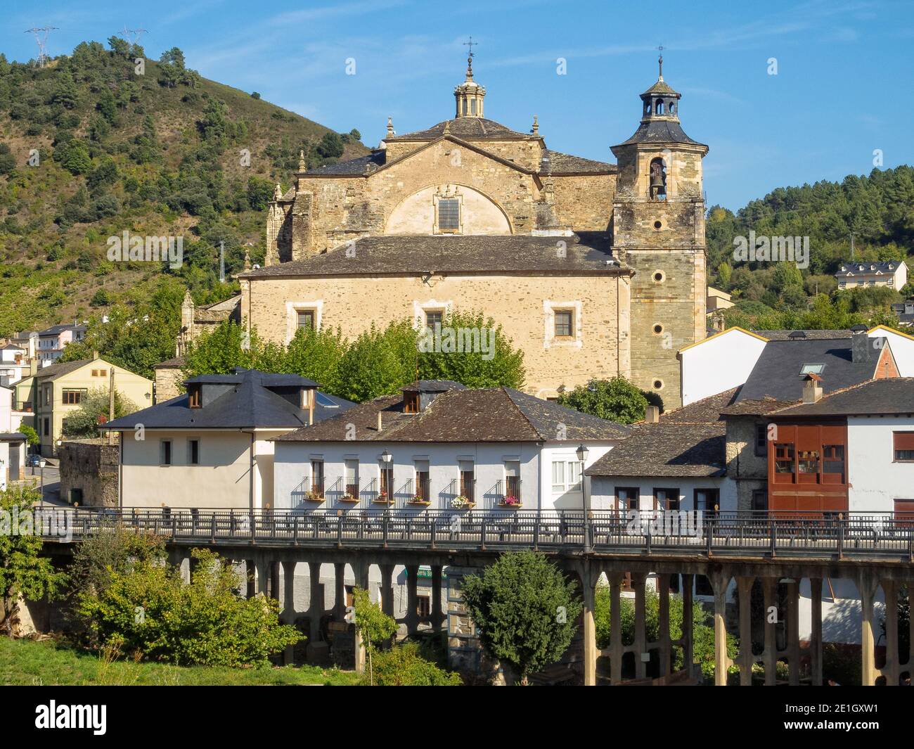 16th century french architecture hi-res stock photography and images ...