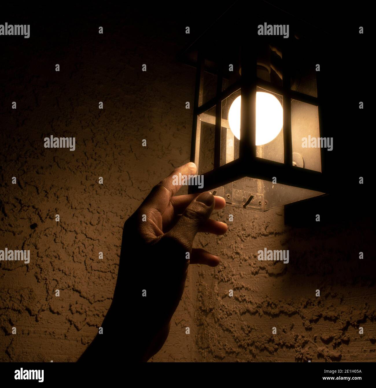 Hand lantern dark hi-res stock photography and images - Alamy