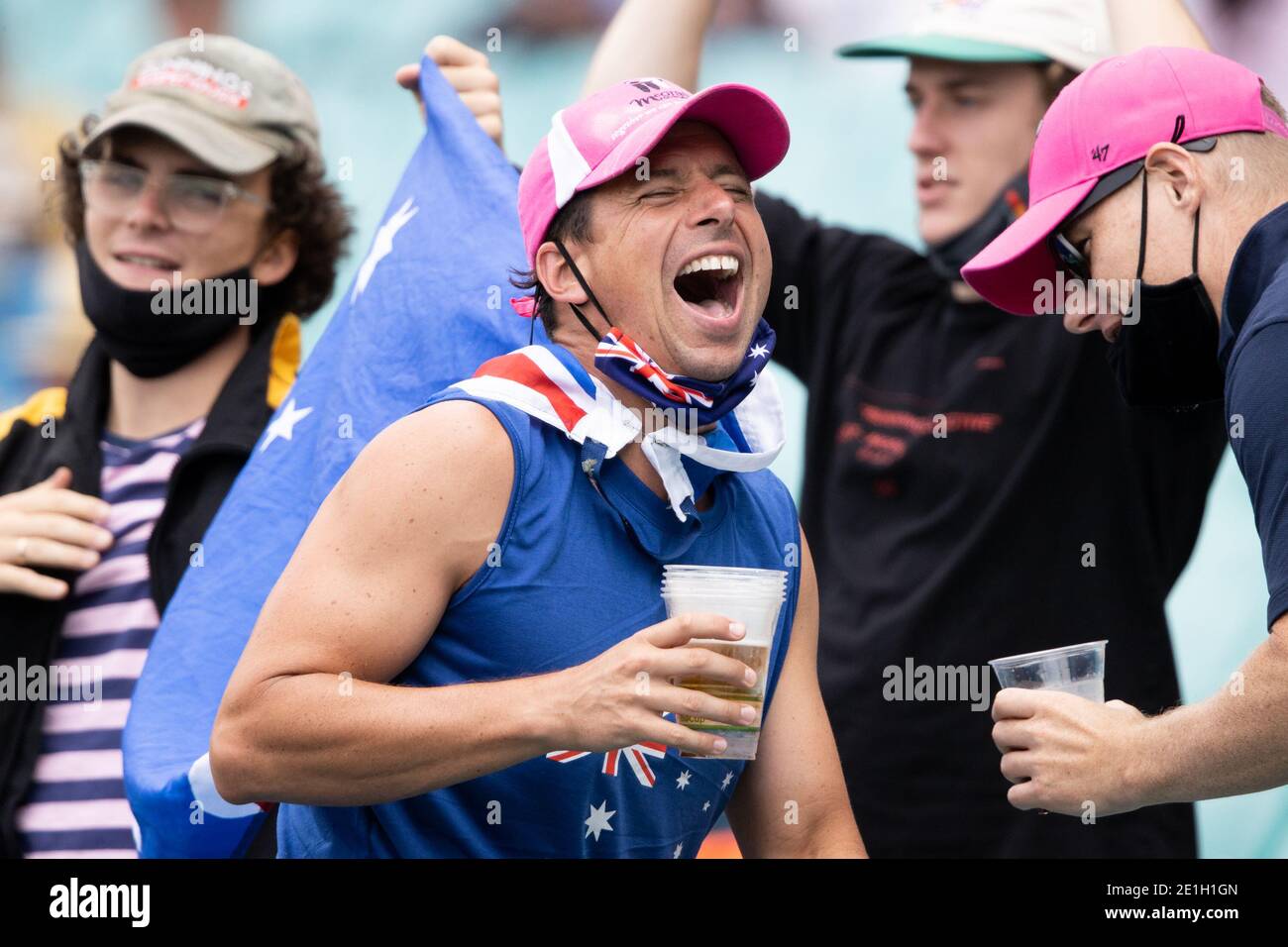 Australia cricket fans hi-res stock photography and images - Alamy