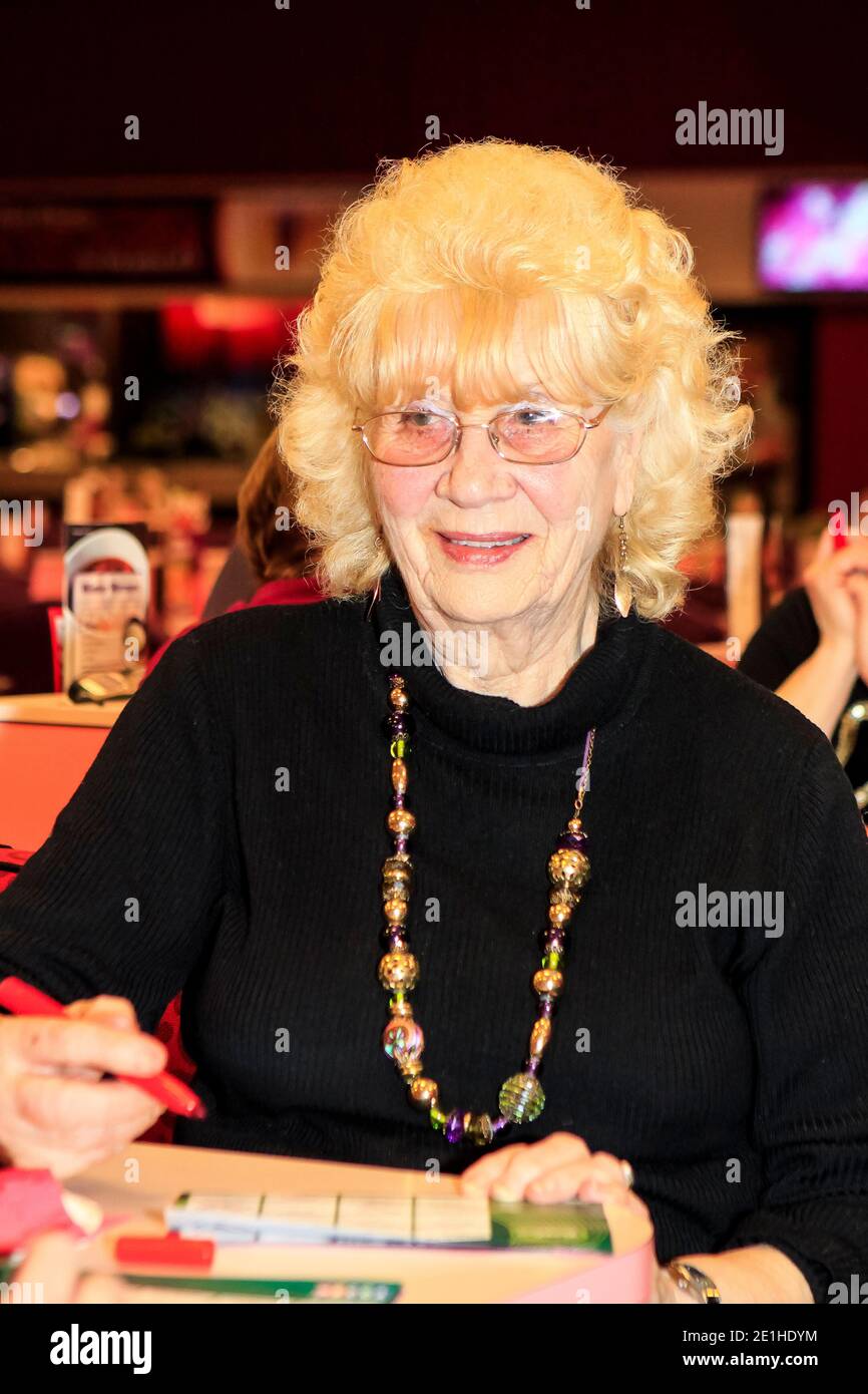 Woman playing bingo hi-res stock photography and images - Alamy