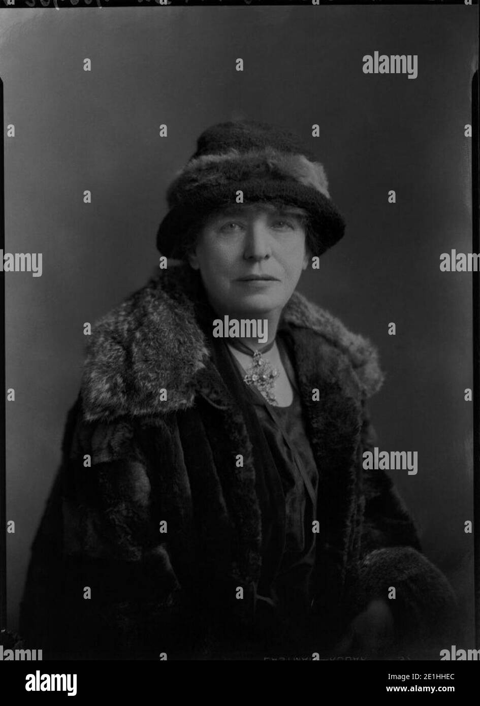 Lucy clifford hi-res stock photography and images - Alamy