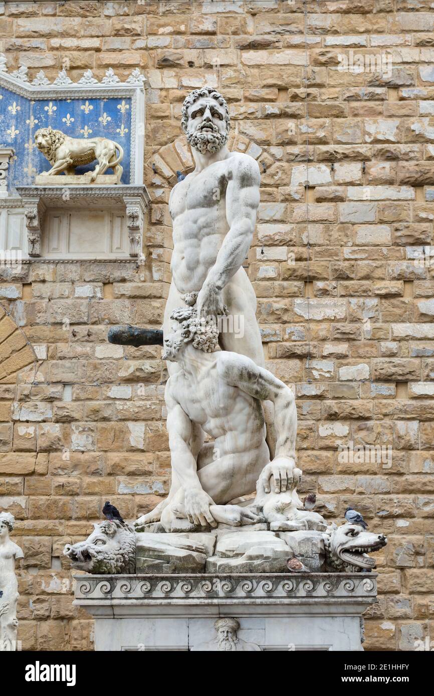 Cacus statue hi-res stock photography and images - Alamy