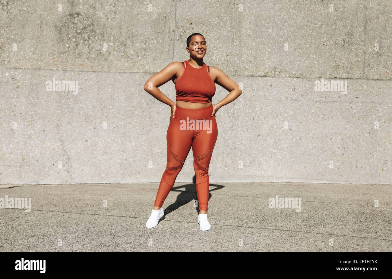 Curvy hips hi-res stock photography and images - Alamy