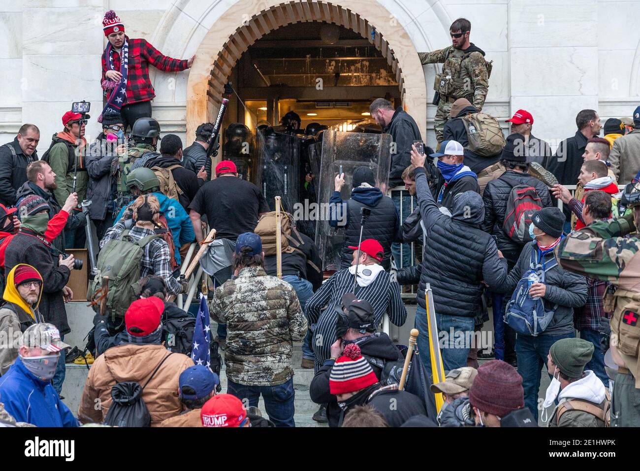 Washington Dc, United States. 06th Jan, 2021. Rioters clash with police ...
